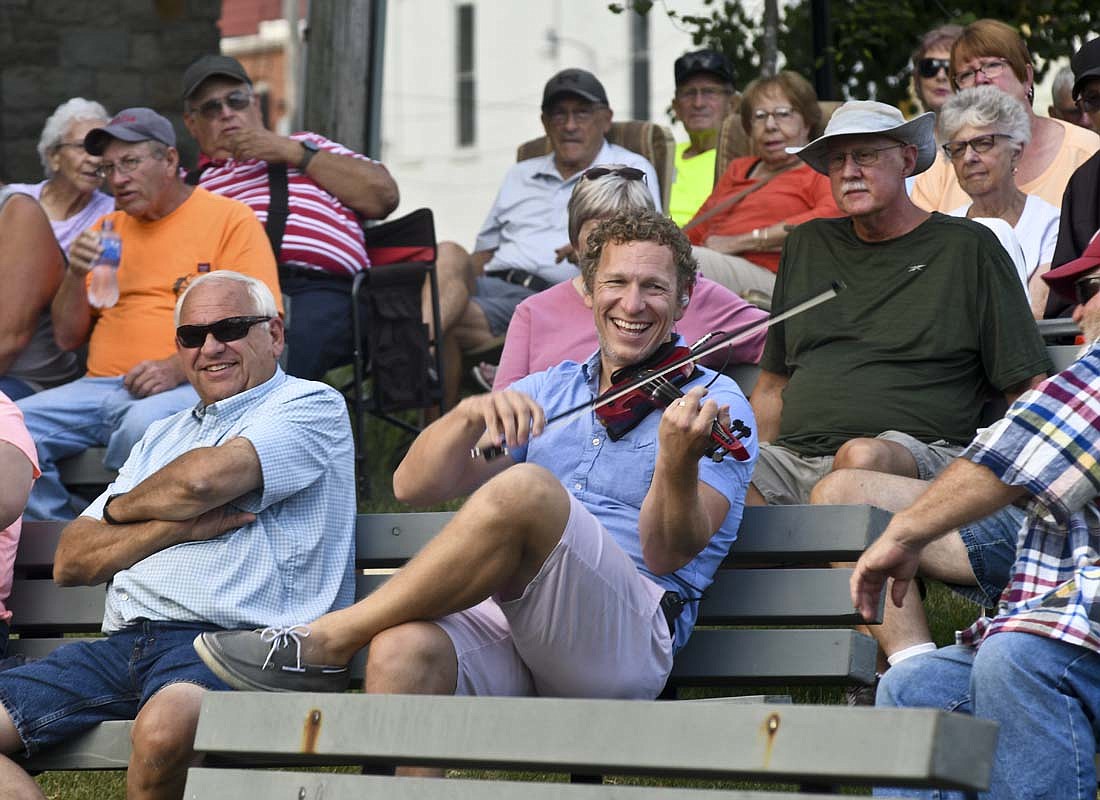 The Commercial Review